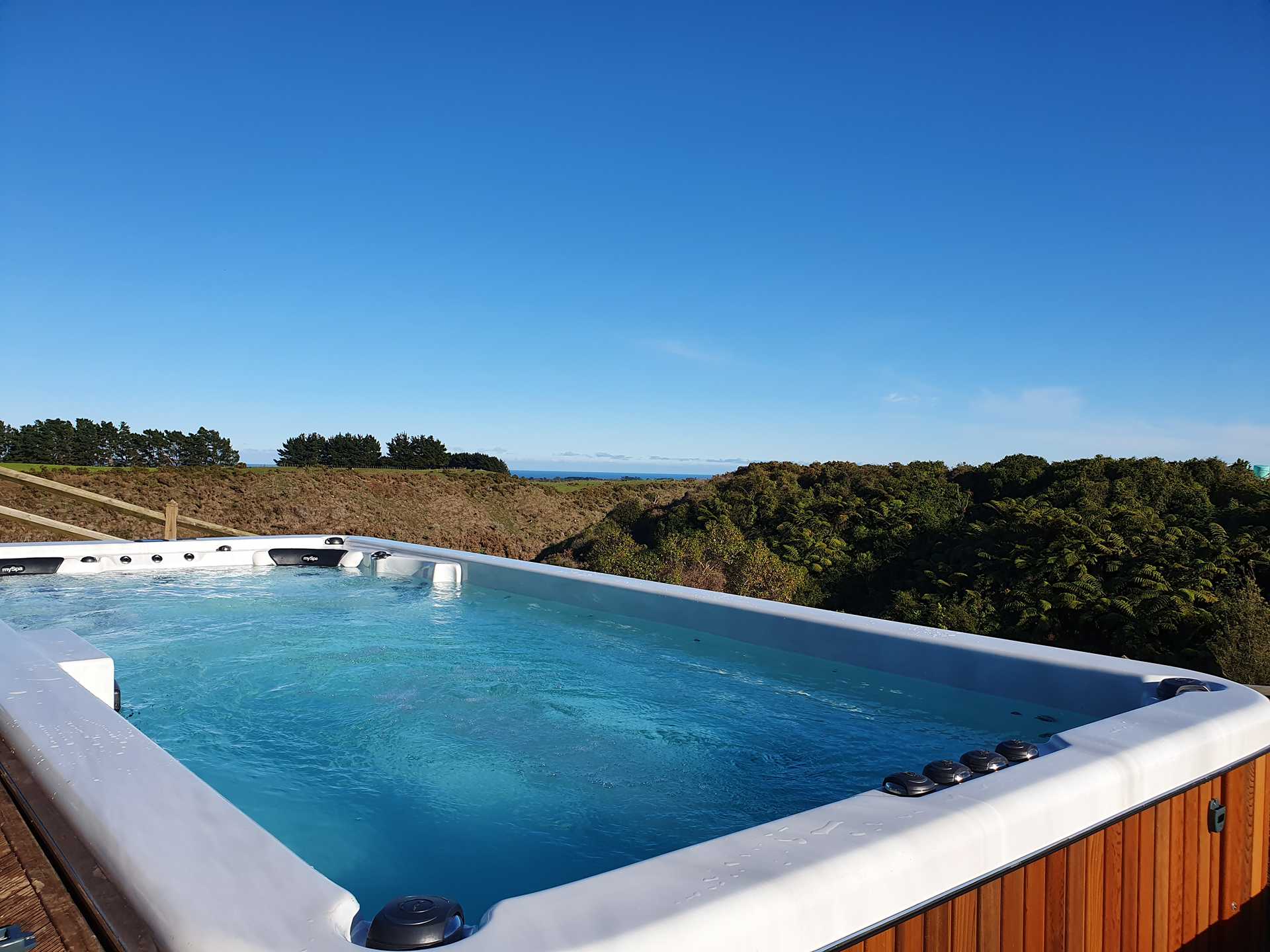 Swimming Spa | Swim Spas for Sale | Call 1300 069 772 | Sapphire Spas